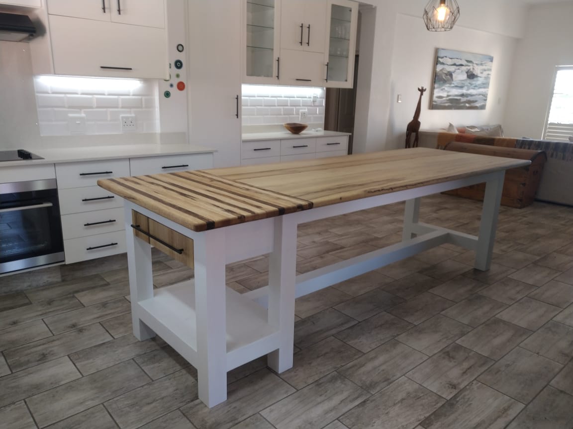 Bespoke Furniture - Wesswood Creations - Bespoke Timber Furniture. Ballito, North Coast KZN